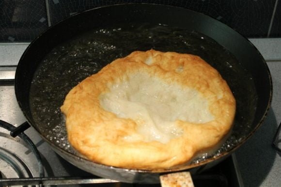 Lángos - Spicy Goulash